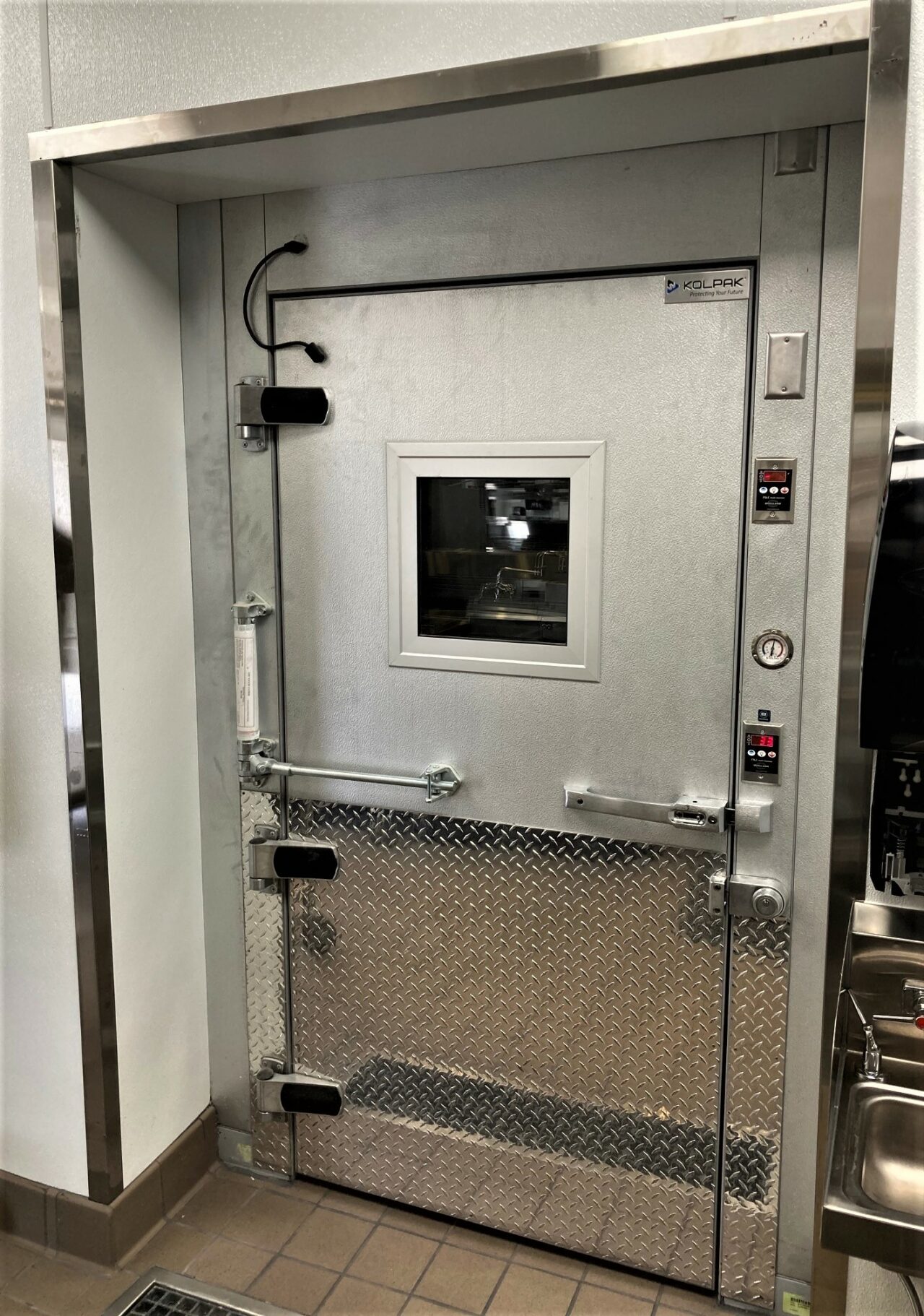 Walk-in Cooler Refurbish Program - AIM National